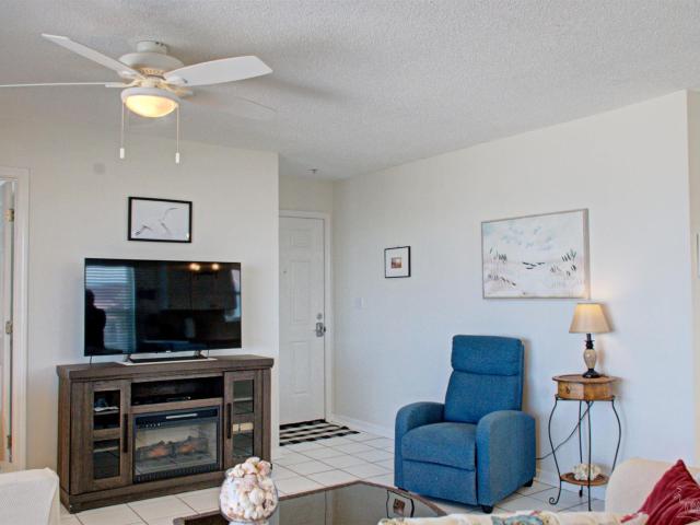 7464 Sunset Harbor Dr, Unit 131, Navarre Beach, FL 32566 | MLS #678603 | Compass