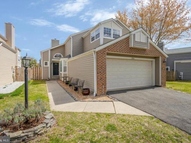 7465 Cross Gate Ln, Alexandria, VA 22315