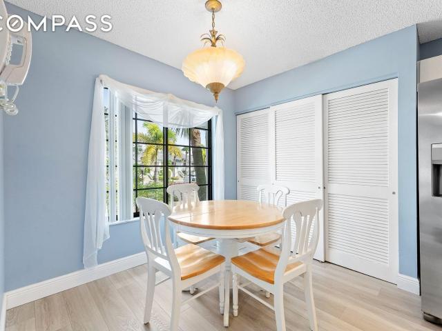 7465 Glendevon Ln 1207, Delray Beach, FL