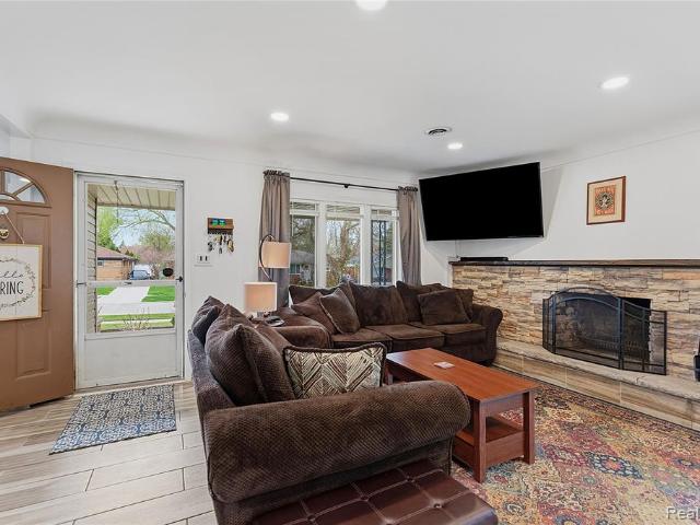7466 Fenton Street