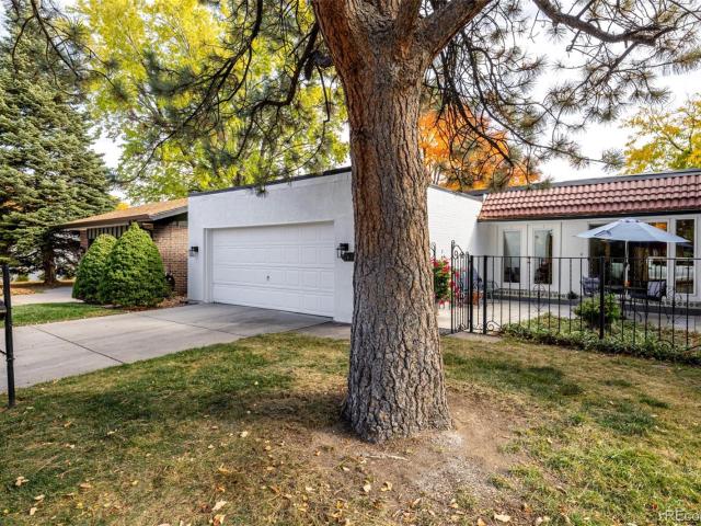 7466 W Cedar Circle