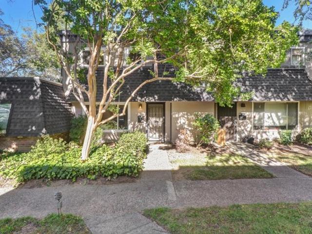 7468 Fairway Two Ave, Fair Oaks, CA 95628