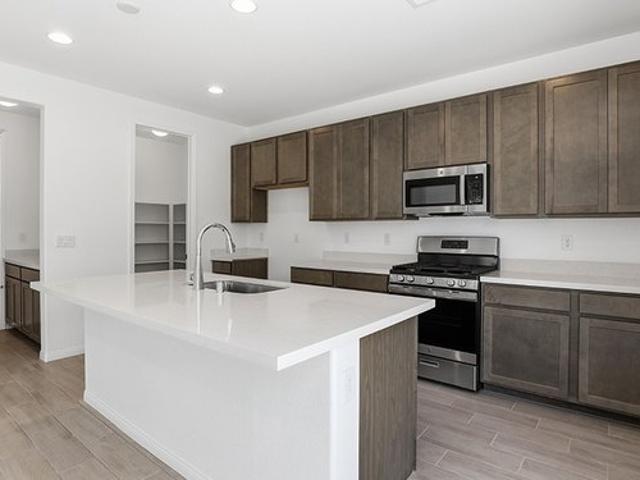 7460 Proctor St, Las Vegas, NV 89120