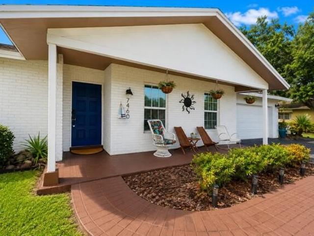 7460 SW 42nd Pl, Davie, FL 33314