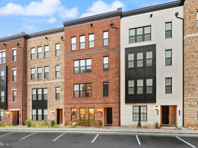 7461 Backett Wood Ter Unit 1213, McLean, VA 22102
