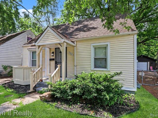 7461 Lamphere