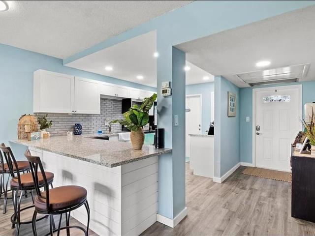 7461 W Country Club Dr N, Unit 108, Sarasota, FL 34243 | MLS #A4681