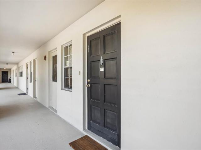 7461 W Country Club Dr N, Unit 207, Sarasota, FL 34243 | MLS #A4646 | Compass