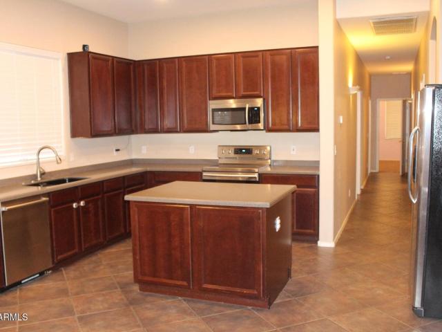 7461 w lariat lane