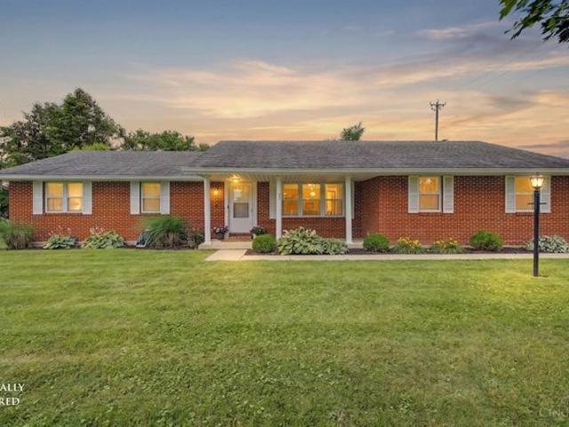 7463 Fairground Rd, Blanchester, OH 45107