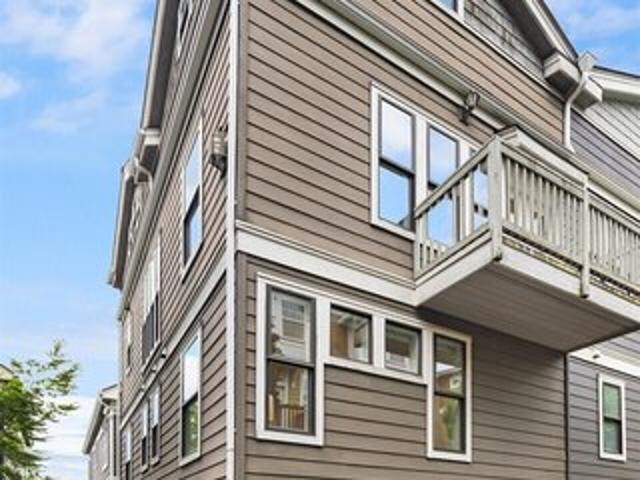 746 Boylston Ave E Unit A, Seattle, WA 98102