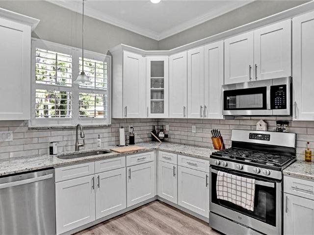 746 Grand Cypress Ln, Tarpon Springs, FL 34689 | MLS #TB8525