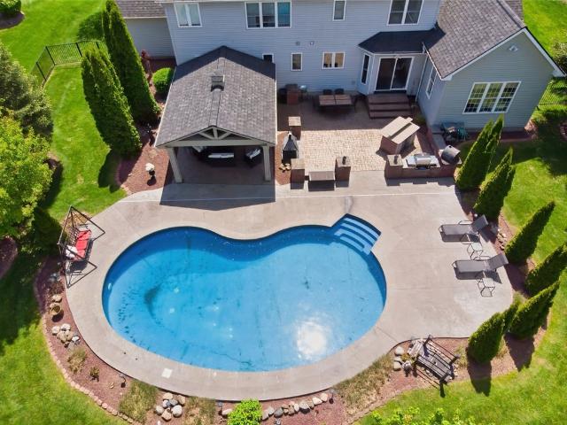 746 Hailey Dr
