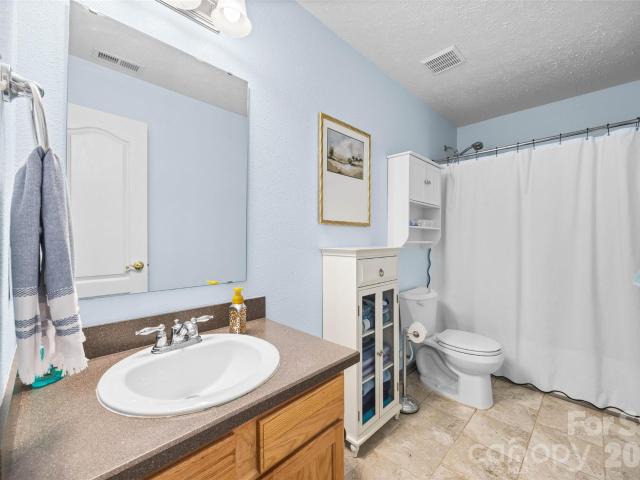 746 Ladino Ln, Clover, SC 29710 | MLS #4403