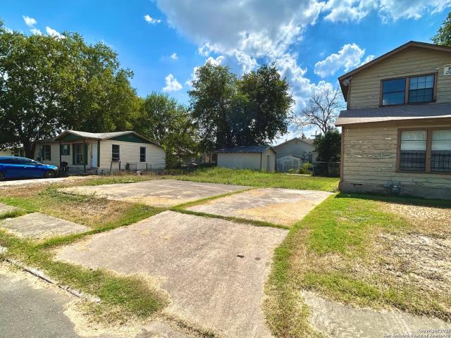 746 Lincolnshire Dr, San Antonio, TX 78220 | Compass