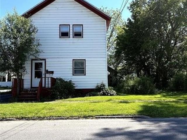 746 Mary St, Utica, NY 13501
