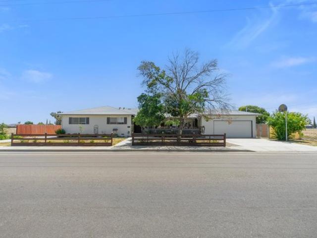 746 Miller Ln, Los Banos, CA 93635