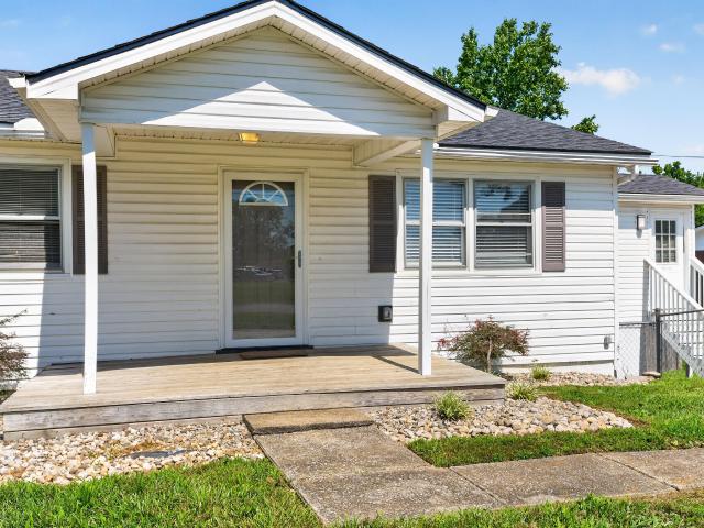 746 N 3rd Street