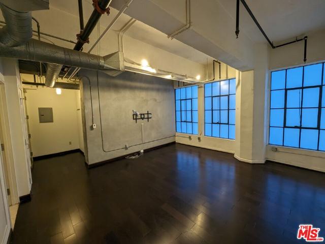 746 S Los Angeles St, Unit 402, Los Angeles, CA 90014 | MLS #25622