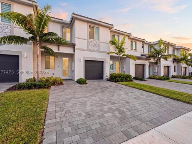 746 SE 14th St, Homestead, FL 33034