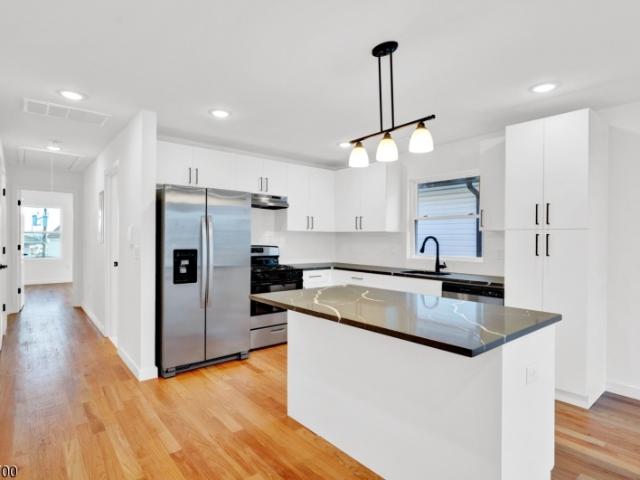 746 Seaport Dr # B