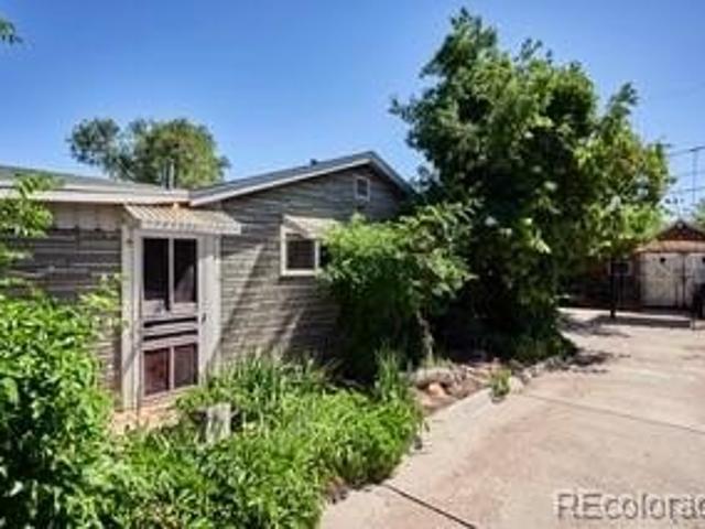 746 Stuart St, Denver, CO 80204