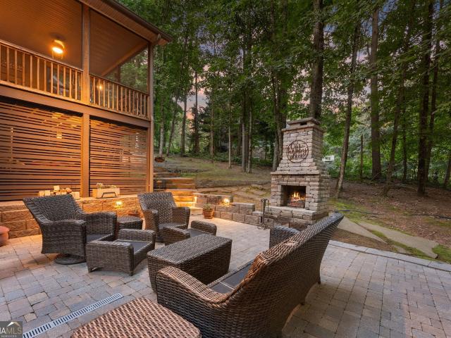 746 Plum Lane
