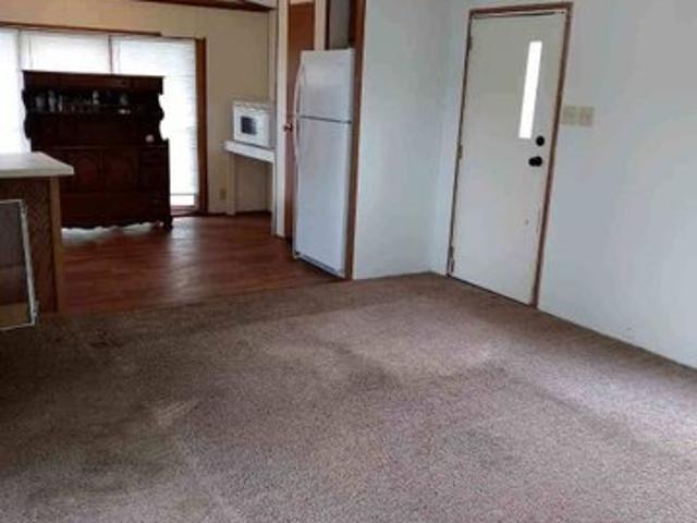 746 West St, Bedford, KY 40006