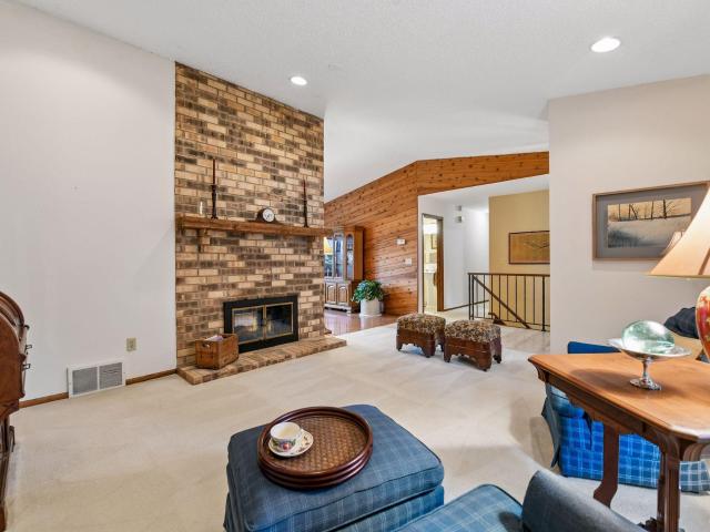 7474 Saratoga Drive