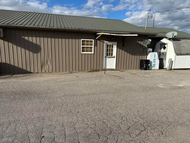 7475 N US Hwy 27