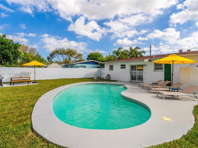 7471 Hope St, Hollywood, FL 33024 | MLS #A12011