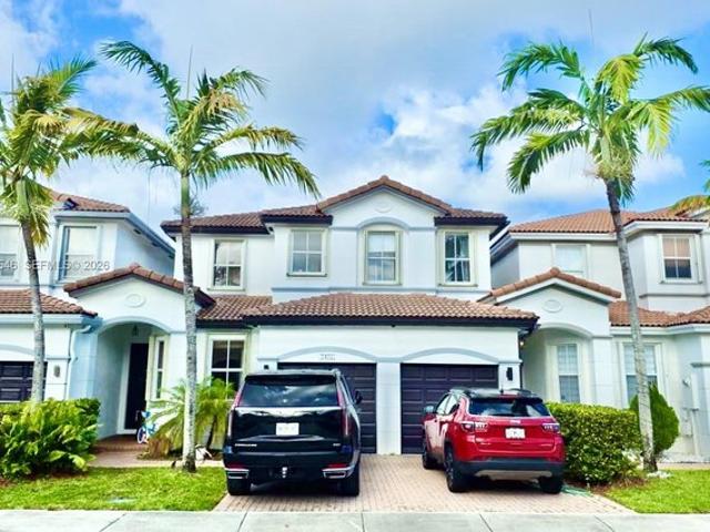 7472 NW 112th Path, Doral, FL 33178