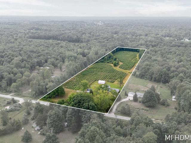 7472 th Avenue, Covert, MI 49043 | MLS #25038 | Compass