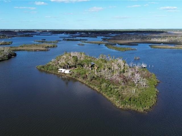 7472 W Thunderbird Is, Homosassa, FL 34448