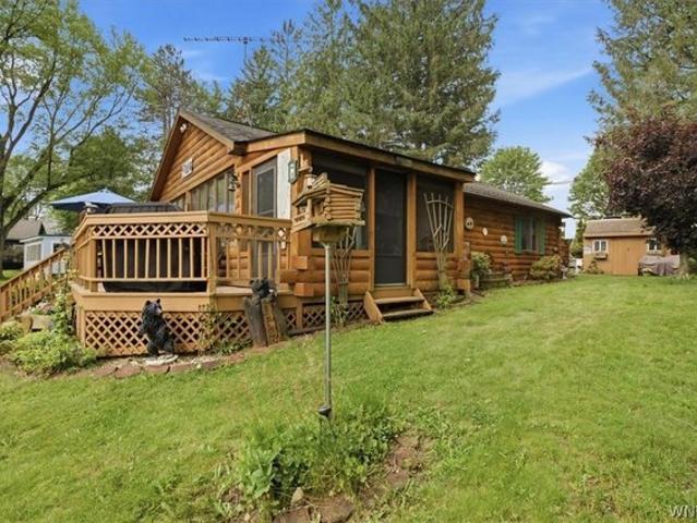 7473 Hiram Rd, Arcade, NY 14009