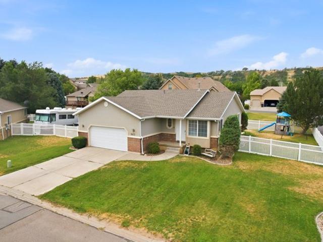 7473 S Shay Ln E, South Weber, UT 84405