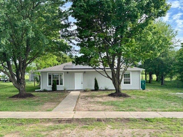 747 Austin Ave, Decatur, AR 72722