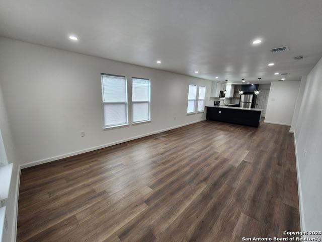 747 Bailey Ave