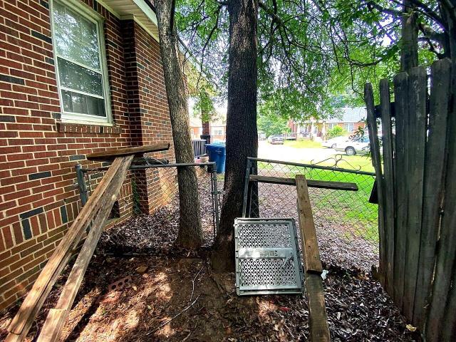 747 Holloway Avenue