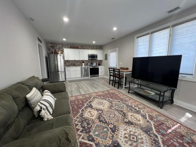 747 Harbor View Road