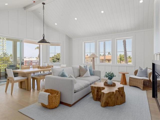 747 Orange Ave Unit 303, Coronado, CA 92118