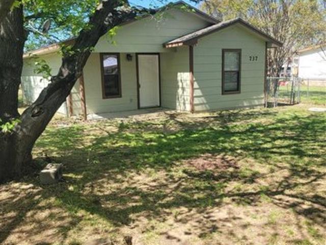 747 Luther Ln, Gun Barrel City, TX 75156