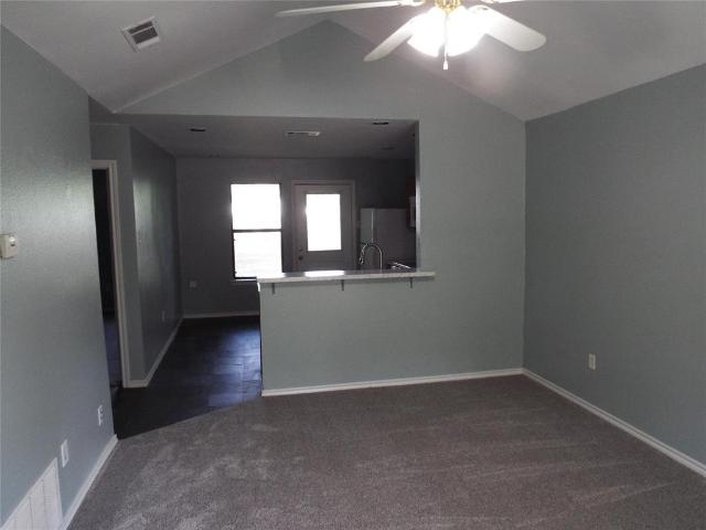 747 Luther Ln