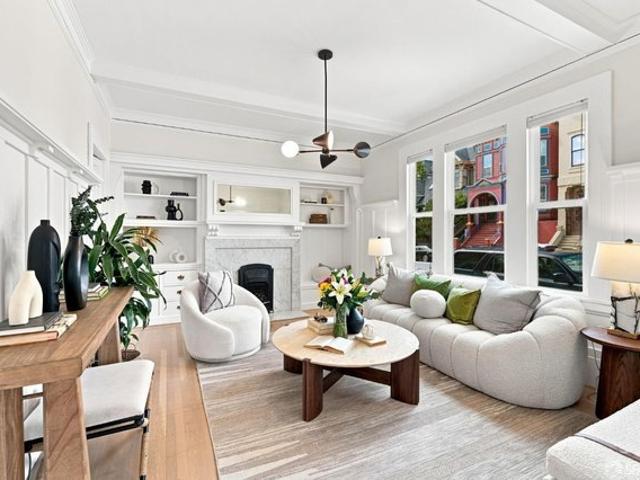 747 Lyon St Apt 2, San Francisco, CA 94115