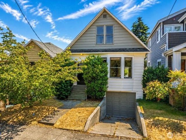 747 N 73rd St, Seattle, WA 98103
