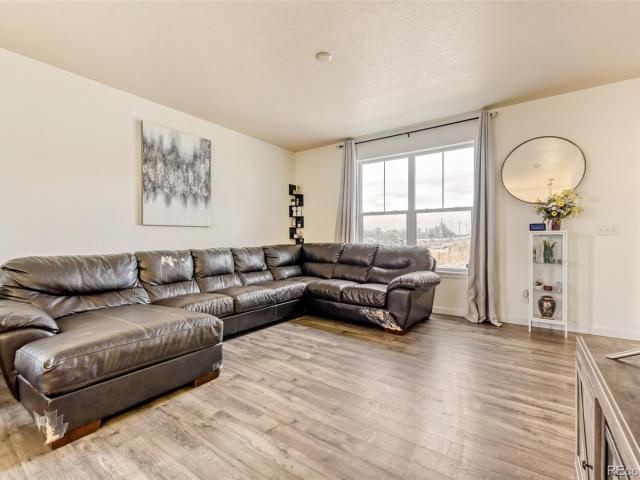 747 N Quatar Ct, Aurora, CO 80018 | MLS #3637 | Compass