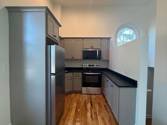 747 S 5th St 12