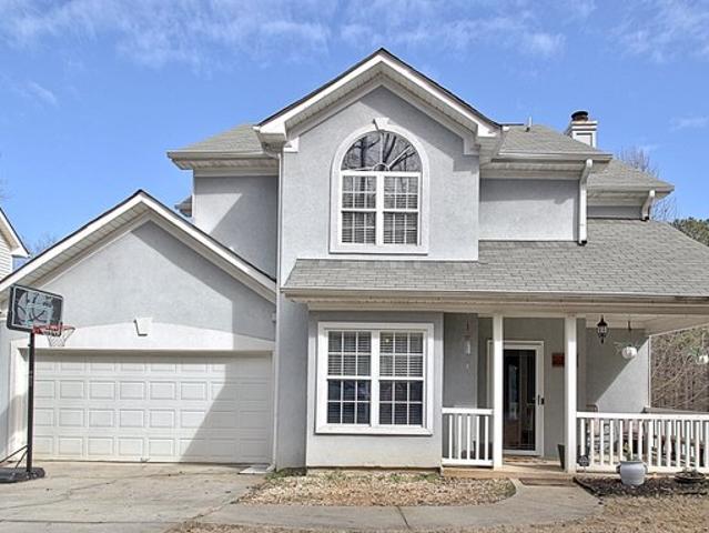747 S Fairfield Dr, Peachtree City, GA 30269