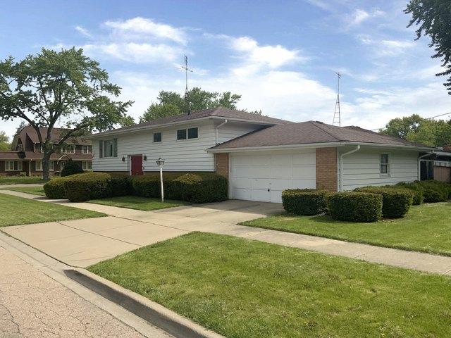 747 Palace St, Aurora, IL 60506