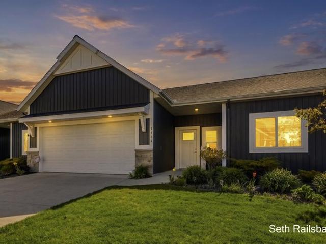 7484 Hardwood St SE, Caledonia, MI 49316